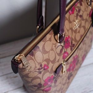 Coach | Bags | Nwt Coach Signature Gallery Tote With Floral Print ...